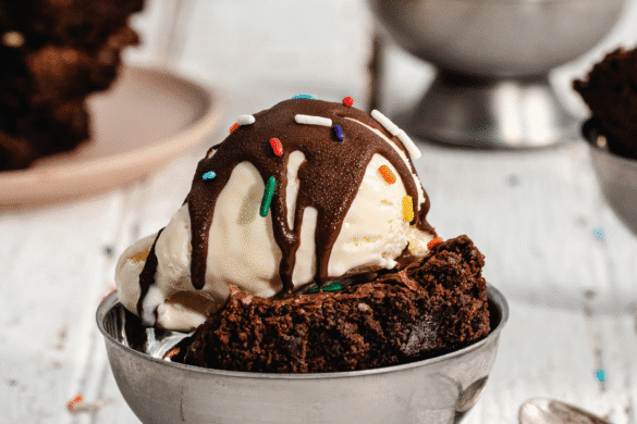 Crumbl Dubai Brownie Recipe | Joyus Pastries